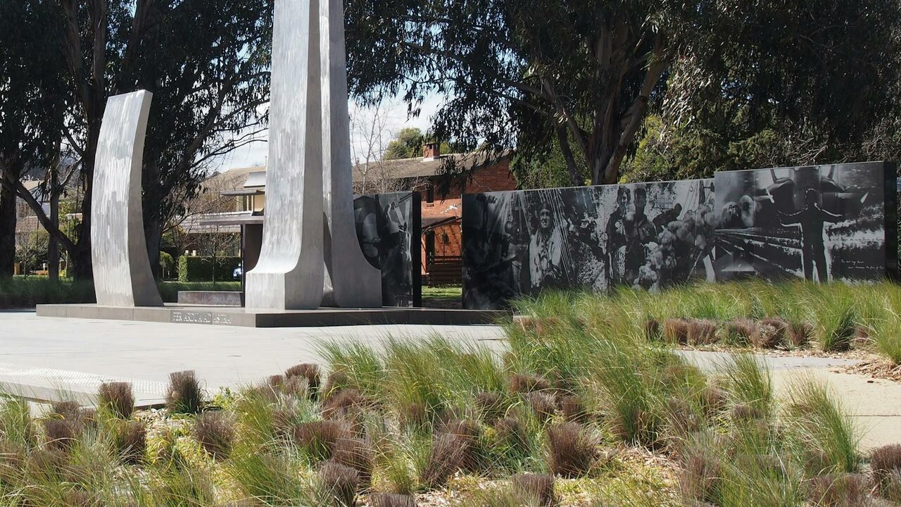 Barton and Parkes | VisitCanberra
