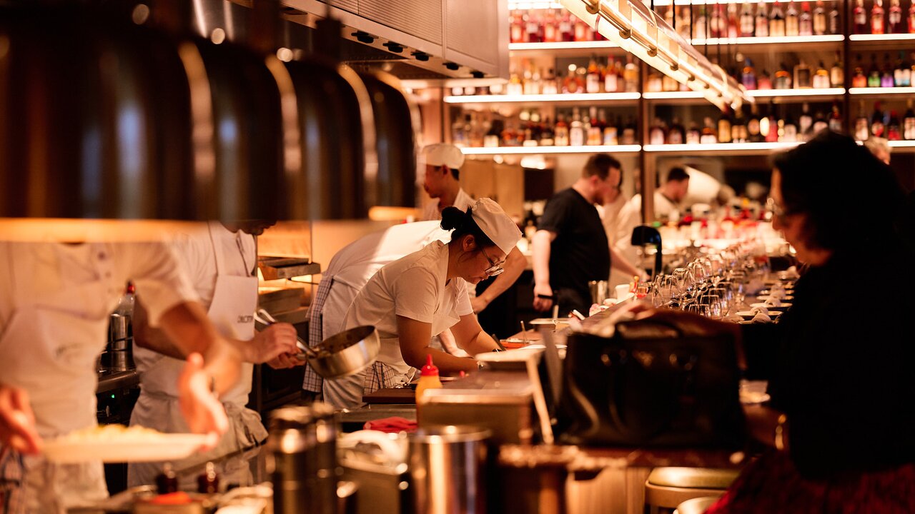 ‘Bottomless’ food and drink experiences you need to try in Canberra ...